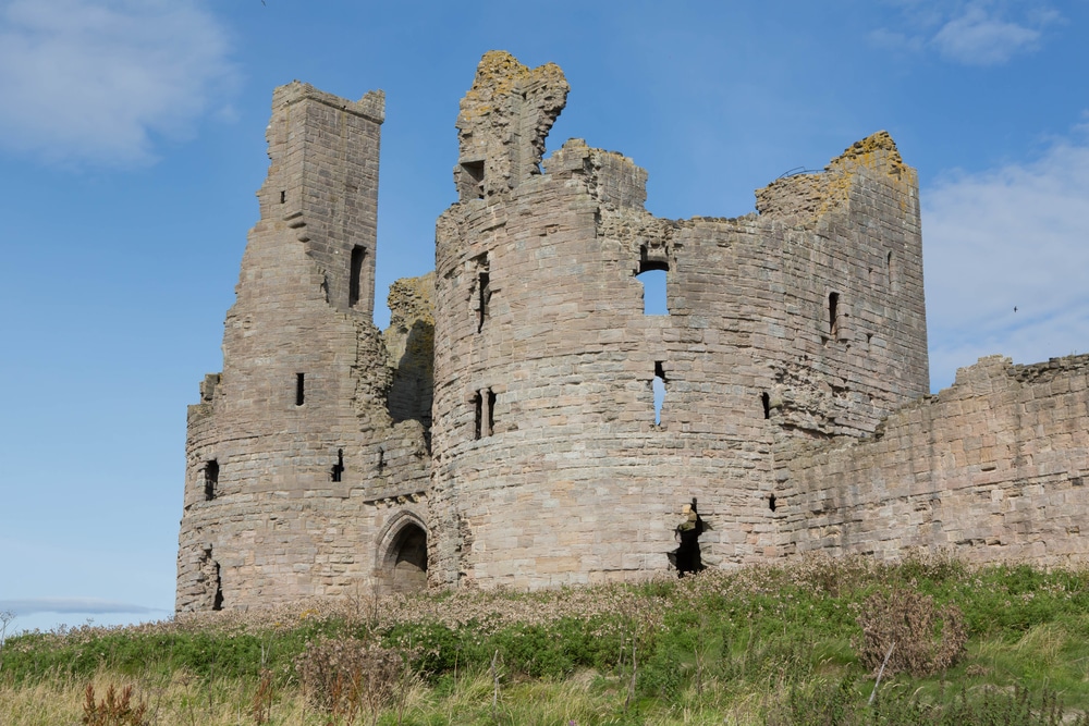 Dunstanburgh Castle | Get Tickets, Visitor Info | Castles History